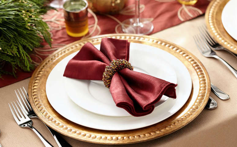 La mantelería Cuál y cómo se pone un mantel