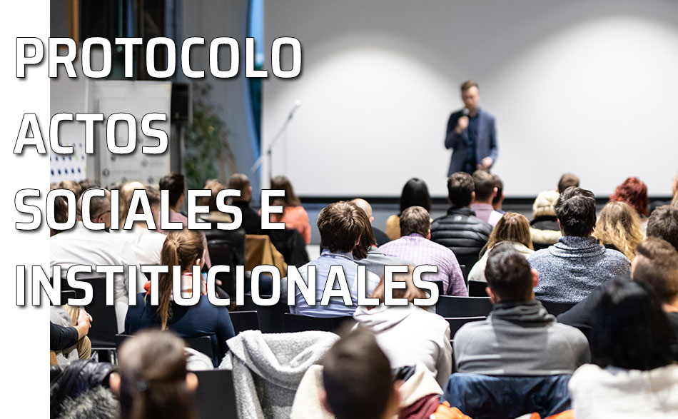 El protocolo es importante en los actos institucionales...